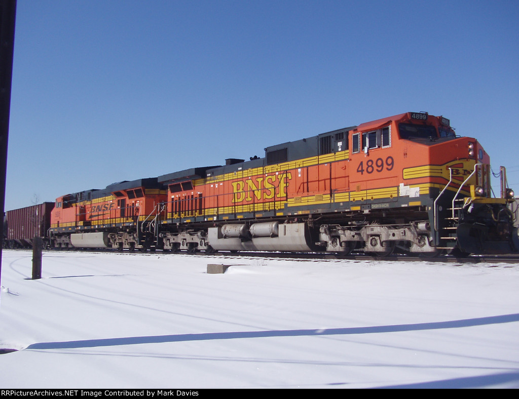 BNSF 4899